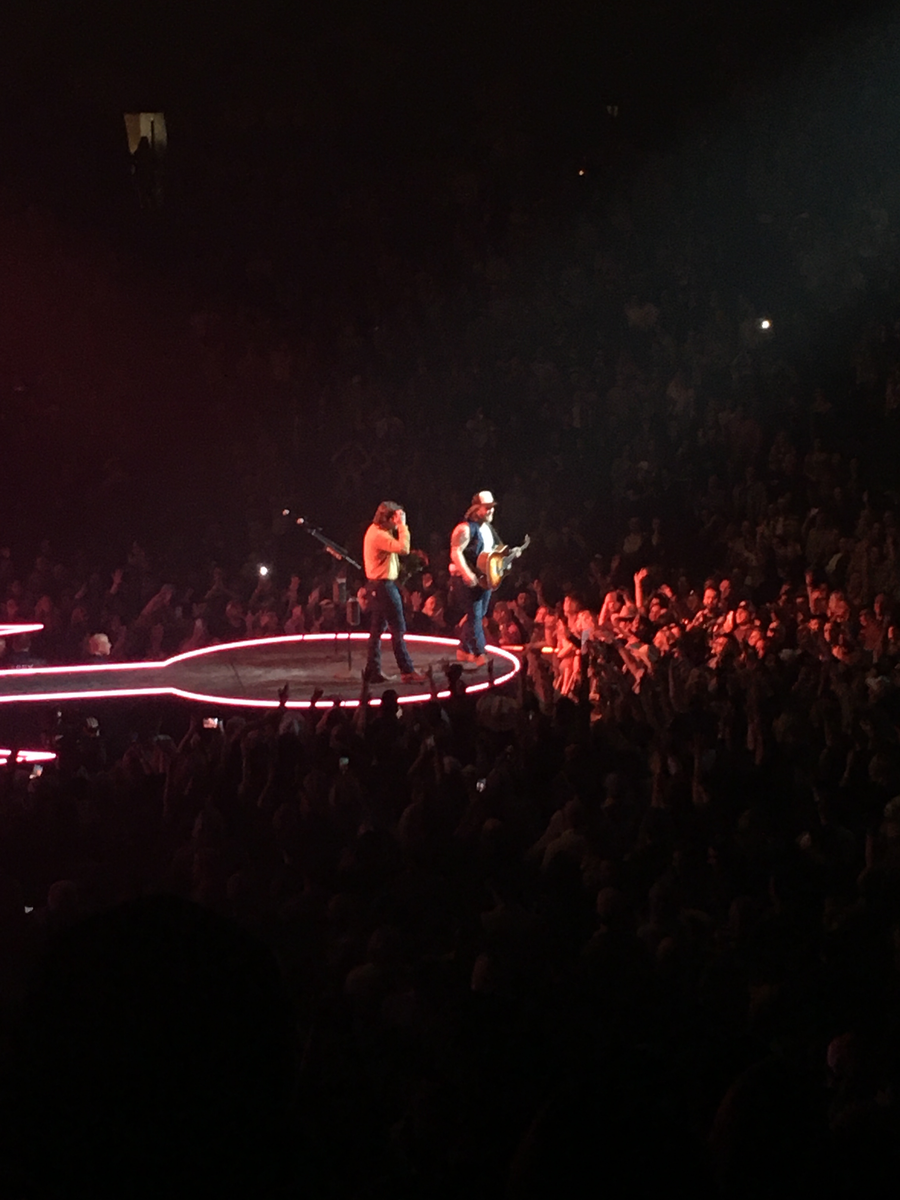 Morgan Wallen Headlines Bridgestone Arena in Nashville on The Dangerous ...